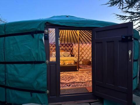 The Roundhouse Yurt - Colchester