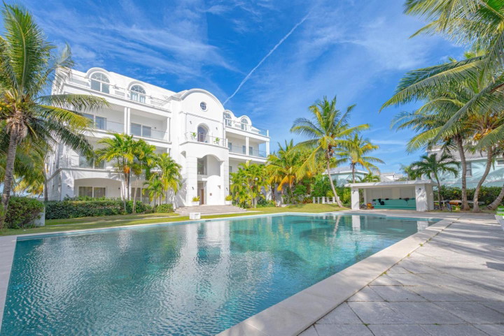 Love Beach W4 - Penthouse Steps To Pool & Beach - Nassau