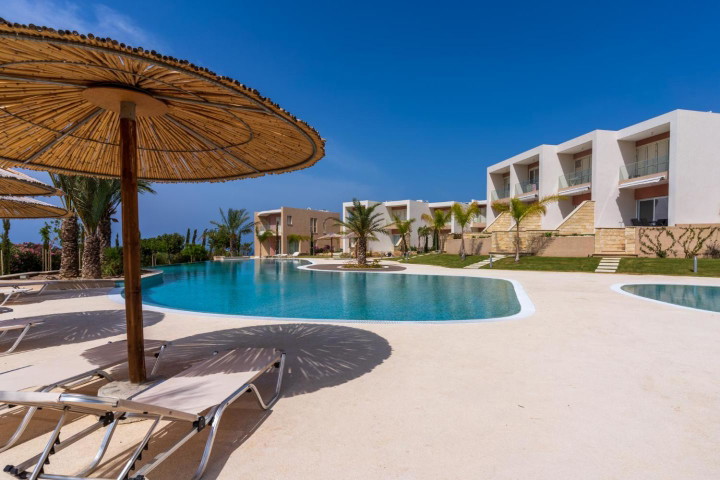 Stylish Poolside Villa At Paphos - Paphos
