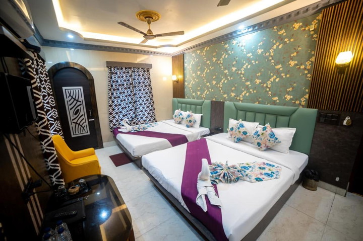 Hotel Priyadarshini - ディガ