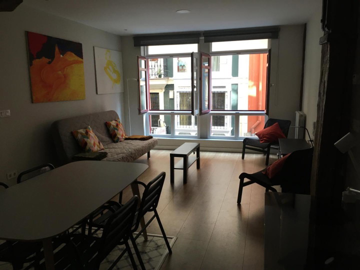 Studio 7calles, Casco Viejo. Bio - Bilbao
