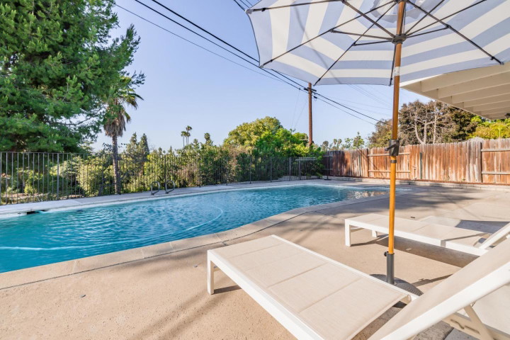 #Marbella Lane - Cozy Modern Home With Relaxing Design & Pool - Cypress, CA