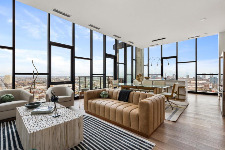 Avenir West Loop Penthouses With Iconic City Views - Chicago, IL