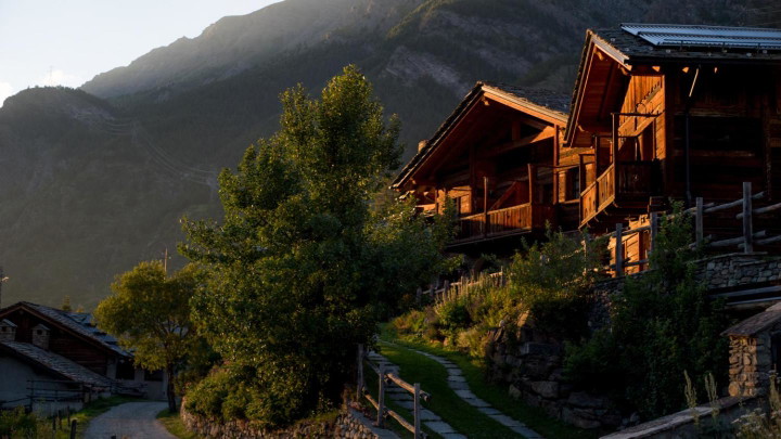 Agriturismo Plan De La Tour B&b - Cogne