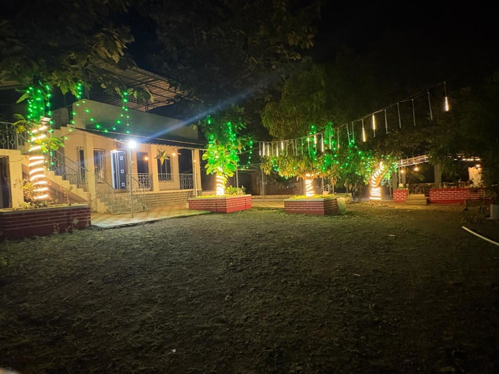 Whispering Woods Organic Farm Stay - Palghar