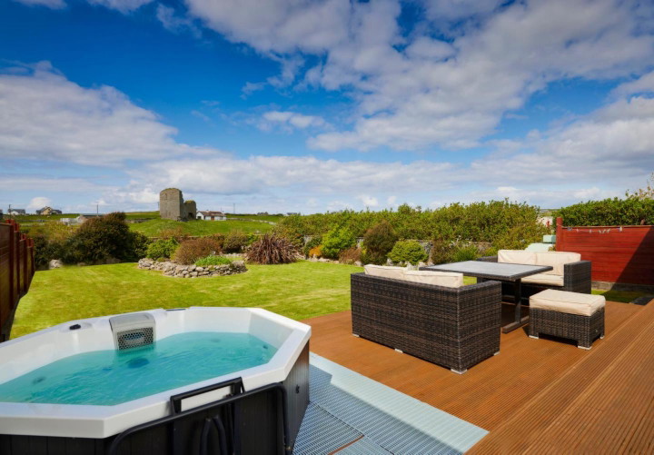 Luxury Lodges In Doolin Village With Hot Tubs - Doolin