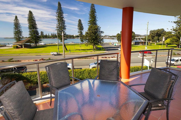 Sunrise 102 - Forster