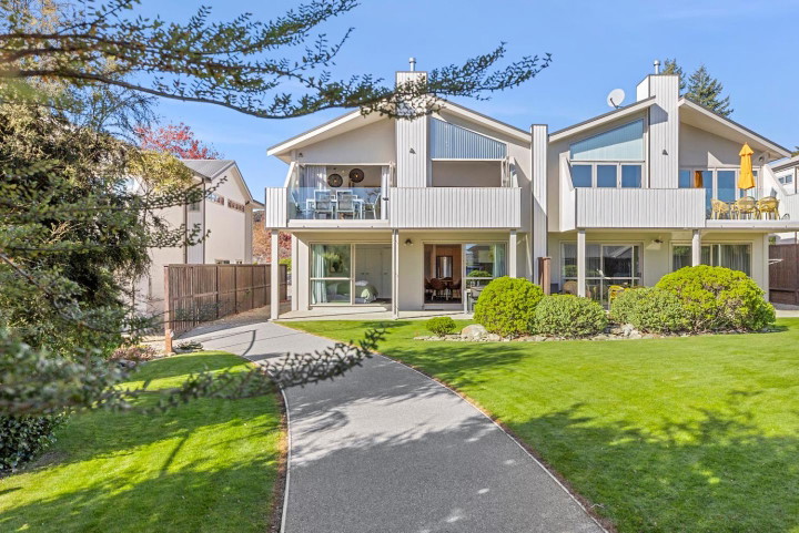 Modern Renovated Apartment - Wanaka