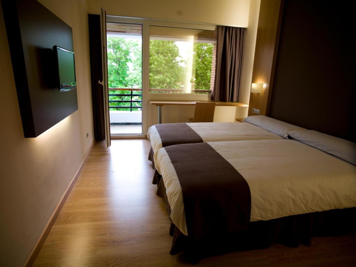 Hotel Jatorrena - Briones