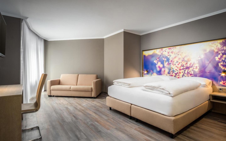 Awa Hotel - Munich