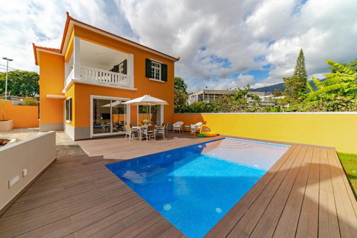 The Yellow House - Heritage Pool Villa By Ls - Funchal