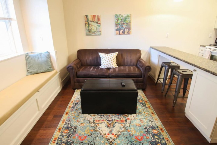 All The Comforts Of Home - Bloomington