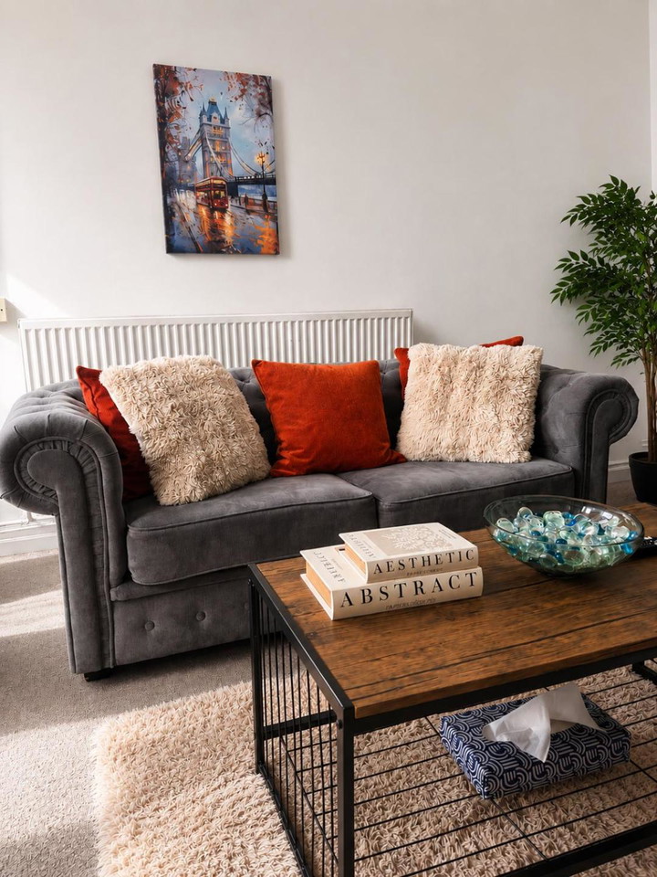 Central London 2 Bed Apartment Near Old Street - London