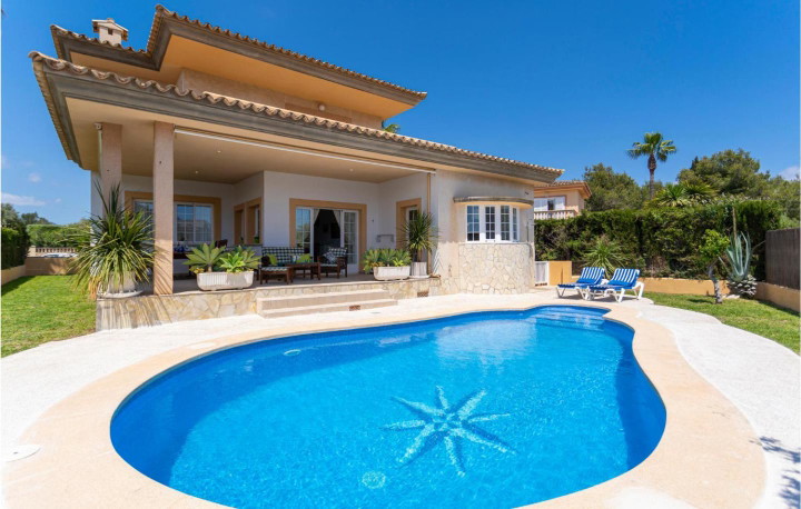 Awesome Home In Cala Bona - Cala Millor
