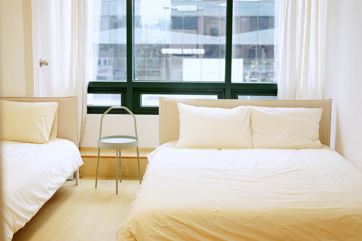 Mint Chacha Stay - 1 Min Walk To Hongdae Station - Free Luggage Storage - Séoul