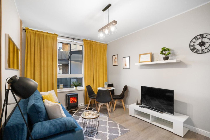Cozy Warsaw Apart With Gym Close To The Airport And City Centre - Warsaw