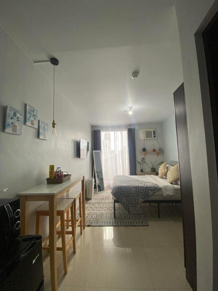 Ohana Buenbyahe Studio Rooms With Balcony In Mandaluyong, Edsa Shaw Mrt And Megamall - Marikina