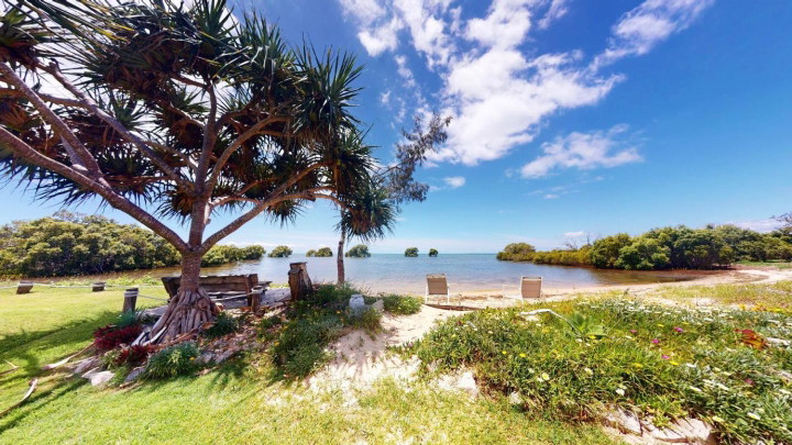 Palazzo On The Beach - Beachmere - Brisbane