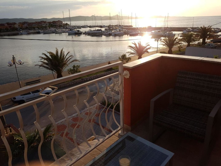 Apartment Roko Kolinda 1 - Kroatien