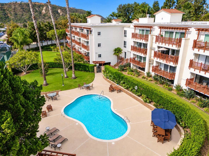 Carlsbad Condo Near Legoland Golf & Beach - Encinitas, CA
