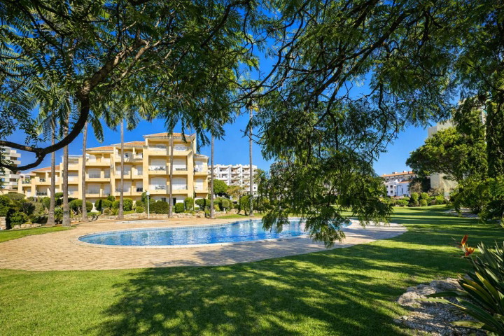 Ellegance - Shared Pool - 6 Guests - Vilamoura - Algarve