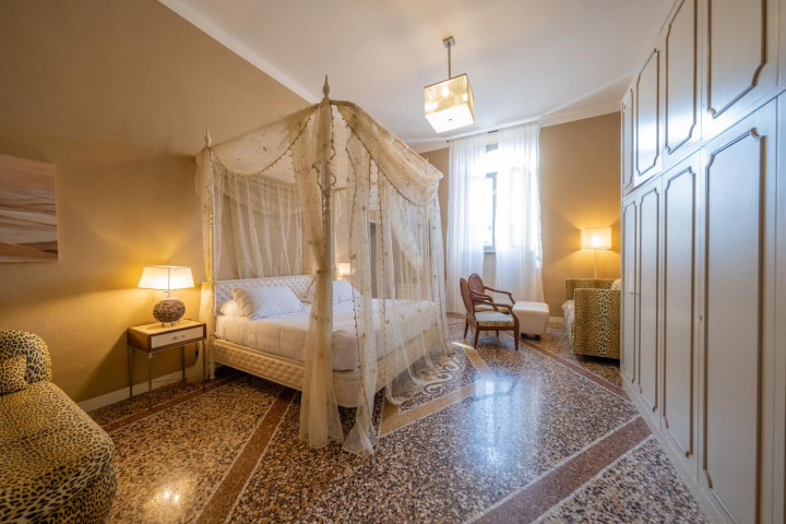 Lungarno Buozzi 7 Apartments - Pisa