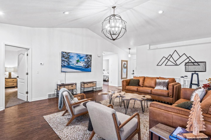 Quiet Comfortable Cliffside Estate Near Usu - Logan, UT