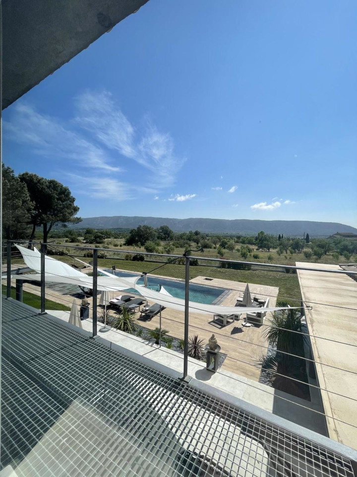 Les Pins Du Luberon - Fontaine-de-Vaucluse