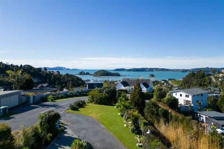 The Captain's Cove Relaxed Garden Retreat - Paihia
