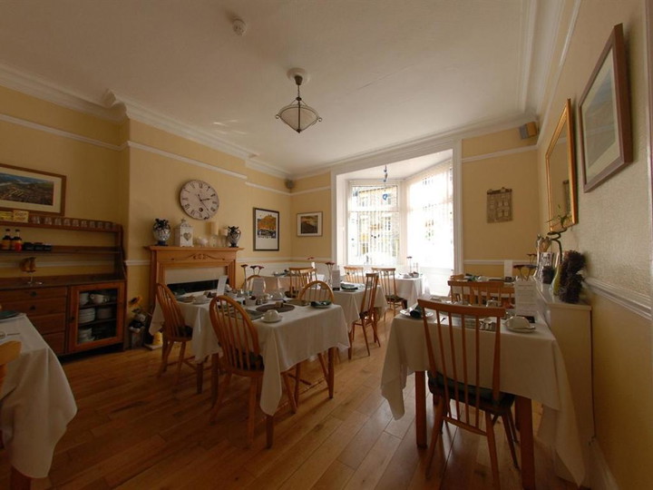 Chiltern Guest House - Robin Hood's Bay