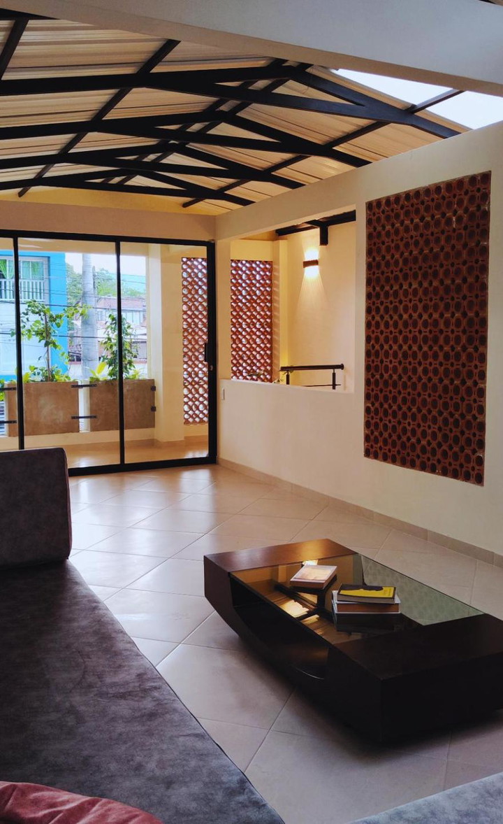 Spacious Apartment In Buga, Super Central - Buga