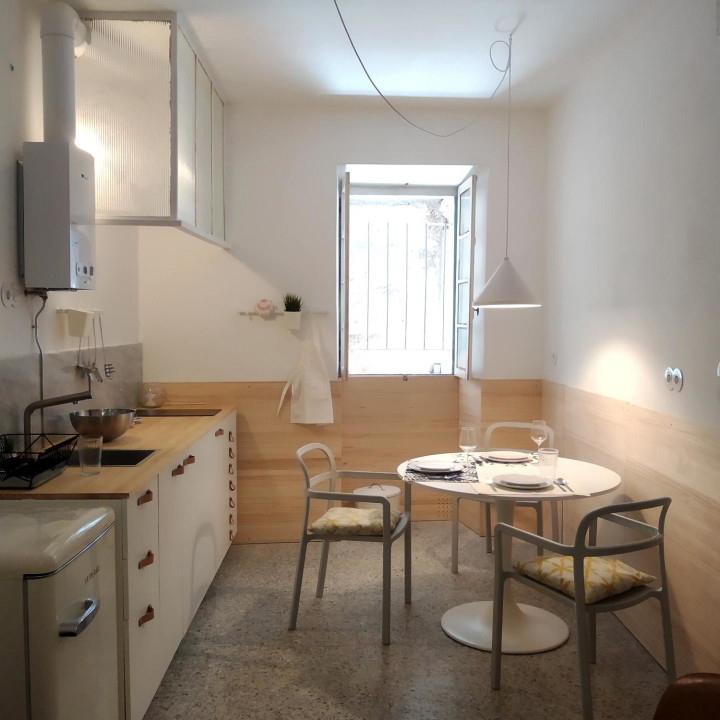 Apt Slow City Hostel - Marín