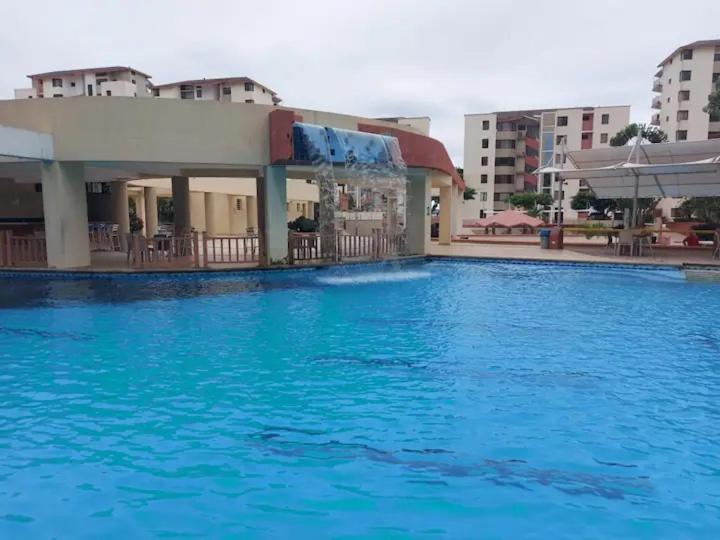 Departamento 4 Habitaciones 8 Personas Vista Al Mar 2do Piso En Playa Almendro, Tonsupa - Atacames
