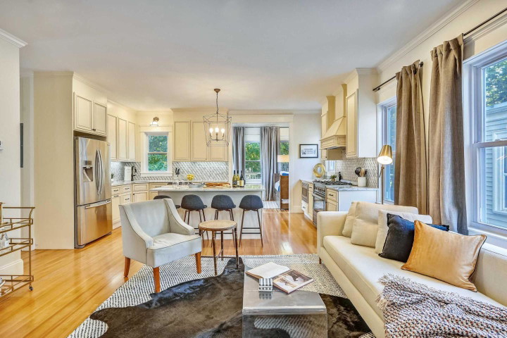Modern Boston Condo Near T - Boston, MA