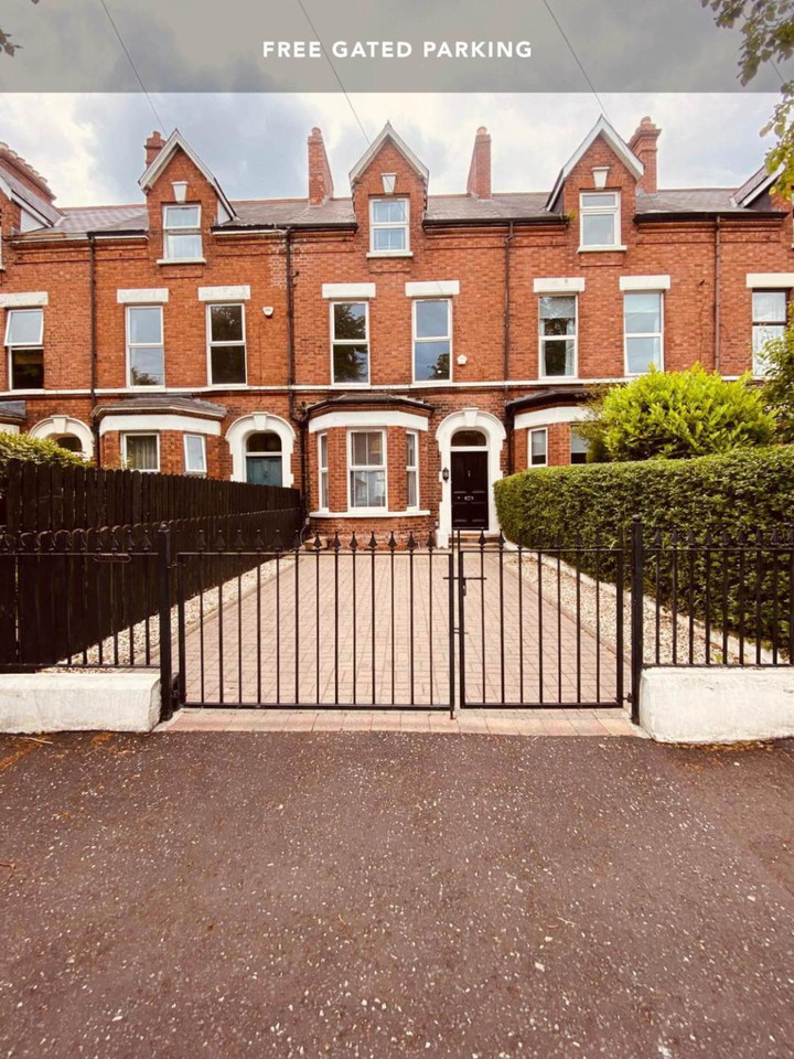 Spacious Victorian Group Retreat | Gated Parking - Belfast