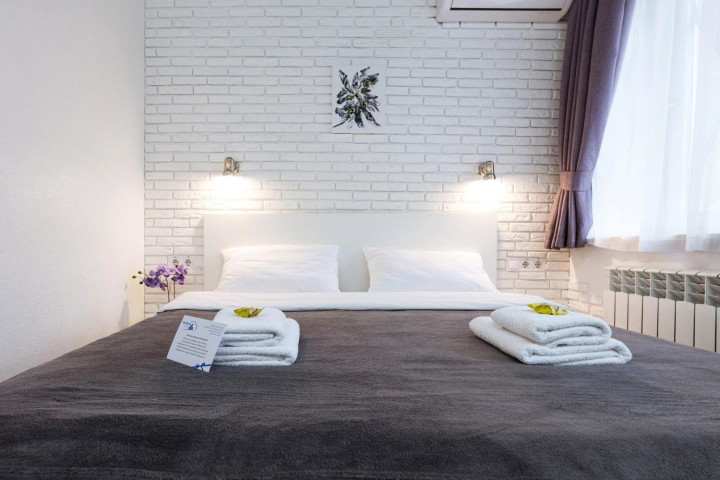 Smart Hotel Rooms Near Metro 24/7 - Kiev