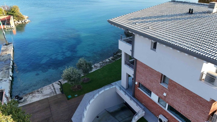 Sirmio Apartments - Darsena Stay - Sirmione