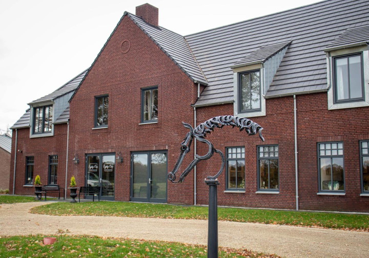 Eighty One Horse Boulevard - Valkenswaard