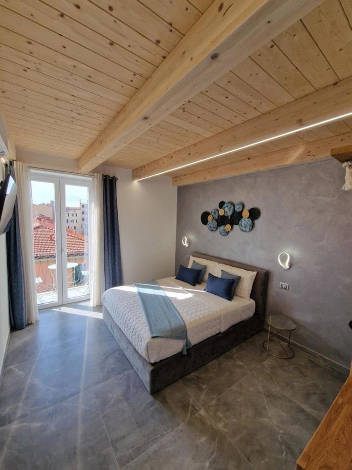 Marla Rooms - Italien