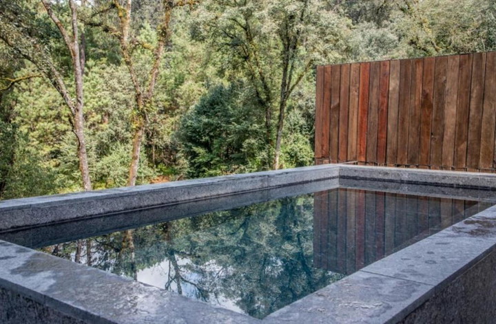 Riverside Haven Elegant House With Serene Forest - Mexico