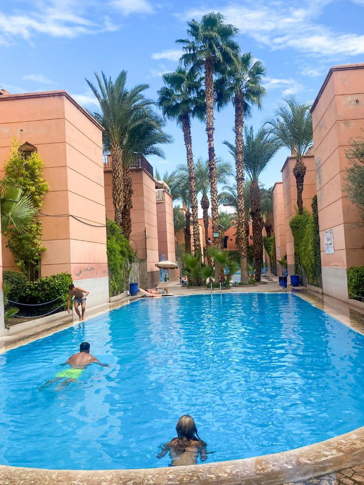 Riad Zineb De Luxe Avec 3 Piscines Un Jacuzzi Idéal Pour Les Familles Et Les Groupes, à Proximité Du Centre-ville - Marrakesh