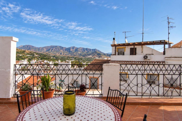 Authentic, Huge Terrace, Views, Garage - Casa Paseo De Las Flores - Motril