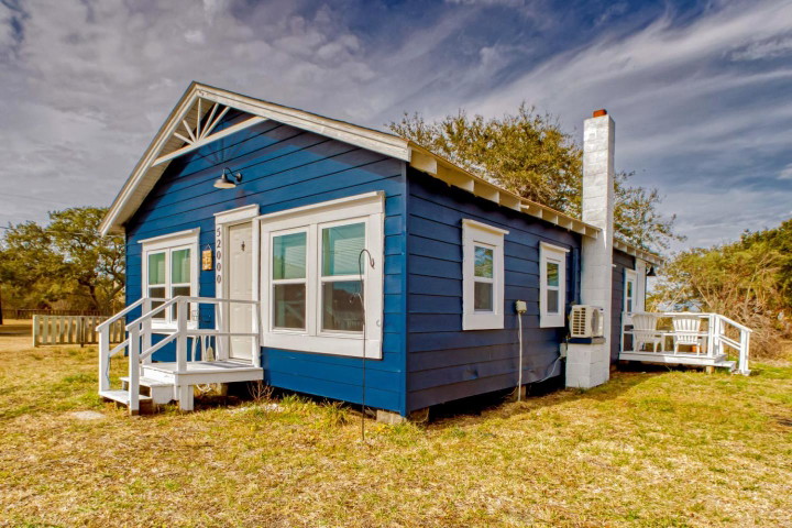 Fo960 The Blue Pearl - Frisco, NC