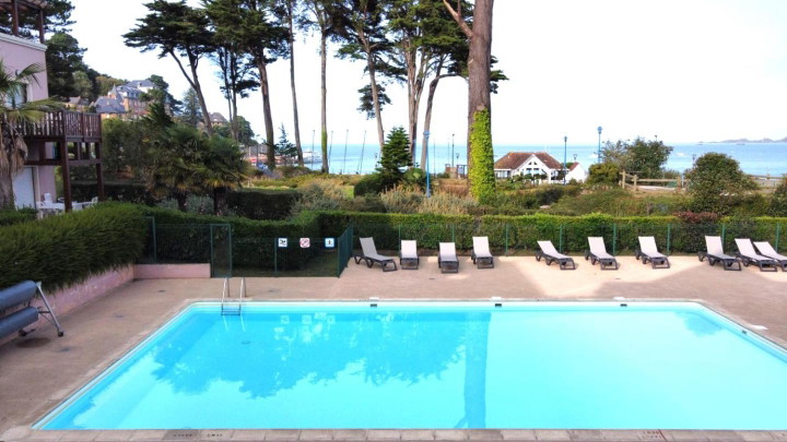 Appartement Avec Piscine, Plage De Trestraou à Perros-guirec - Réf 505 - Louannec
