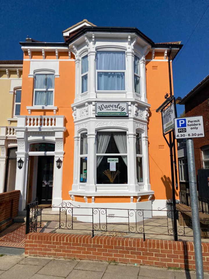 Waverley Park Lodge - Southsea