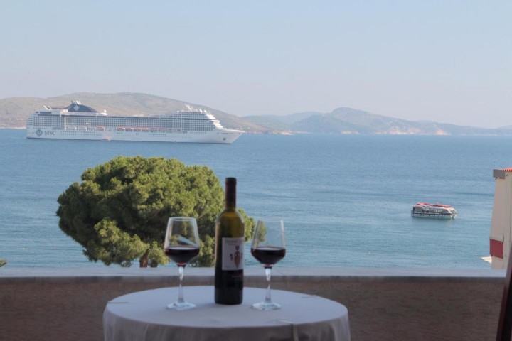 Doka Center Apartments - Ksamil