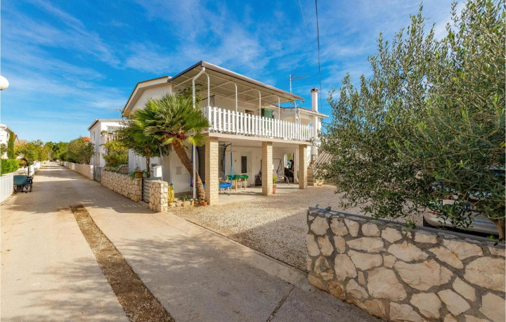 2 Bedroom Cozy Apartment In Vir - Vir, Kroatien