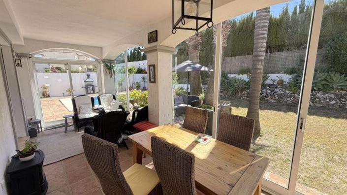 It Offers Panoramic Lake Views ! - Como