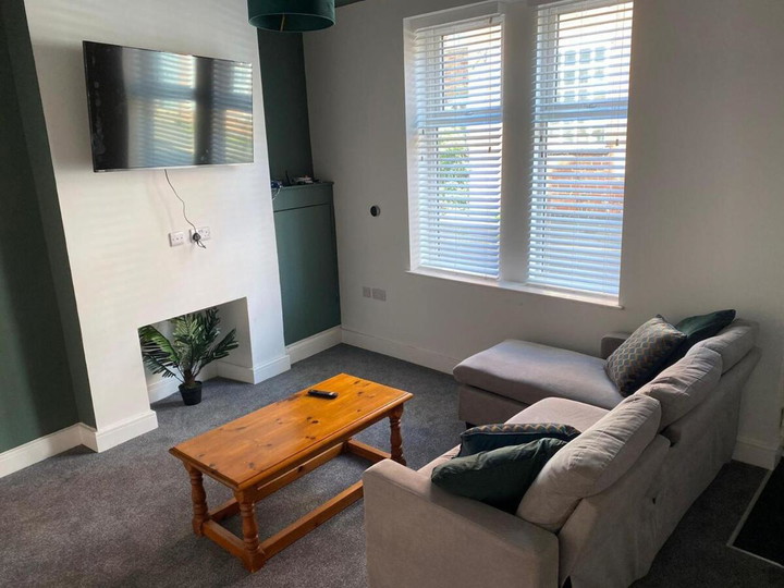 3 Double Bedroom Home-sleeps 8 - Castle Donnington - Loughborough