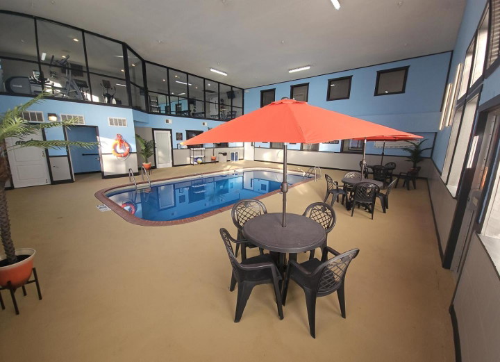Riverview Inn & Suites, An Ascend Collection Hotel - Rockford, IL